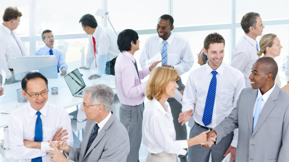Seis regras do networking eficaz em eventos de trabalho | Na Prática